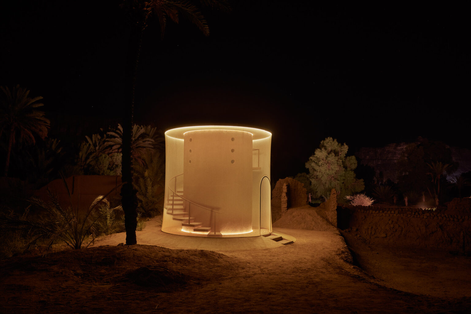 Résonant Shell By Nathalie Harb – WhiteSpace